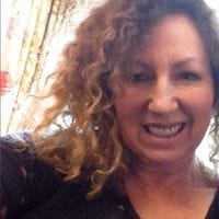 Ffion Mackenzie – Medium