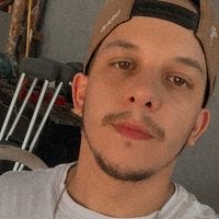 Deyvid Macedo – Medium