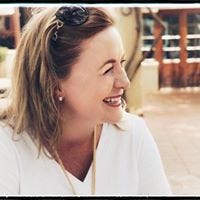 Lisel Engelbrecht – Medium