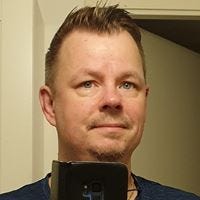 Tomas Nilsson – Medium