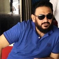 Farrukh Manzoor – Medium