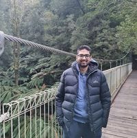 Osman Pervez – Medium