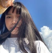 Skyla Dequiña – Medium