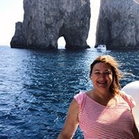 Paola Castillo – Medium