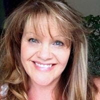 Tara Mercer – Medium