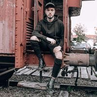 Alessandro Serra – Medium