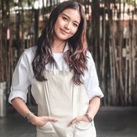 Vivian Florencia – Medium