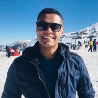 Lukas Cruz – Medium