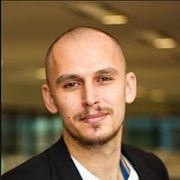 Kosta Kondratenko – Medium
