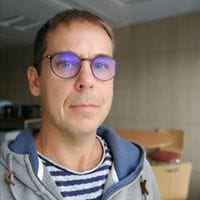 Stephane-Alexandre Rind – Medium