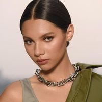 Intan Andini – Medium