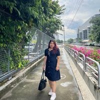 Phyu Thiri Nwe – Medium
