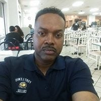Eugene Kennedy – Medium