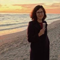 Hannah Carlson – Medium