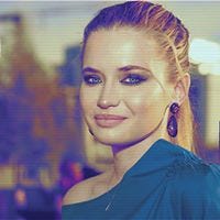 Corina Petrea – Medium