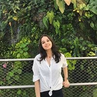 Enaya Hawa – Medium