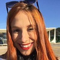 Flávia Ribeiro – Medium