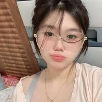 Neomie Marcial – Medium