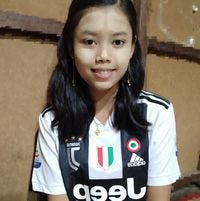 Ei Ei Khine – Medium