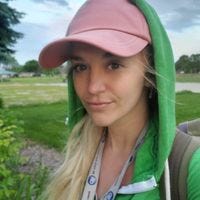 Stacey Saunders – Medium