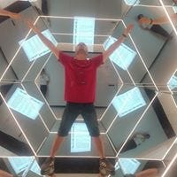 Milan Stankovic – Medium