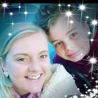 Leann Saunders – Medium