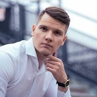 Dmitry Korobchenko – Medium