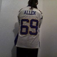 Shawn Mustaine – Medium