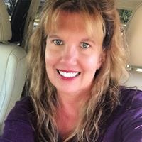 Anita Sinnott – Medium