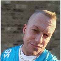 Kyle Sterry – Medium
