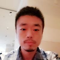 Howard Lee – Medium