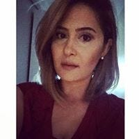 Esma Ezen – Medium