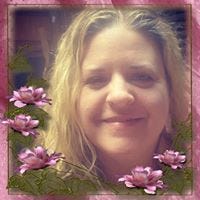 Lori Hooge Smith – Medium