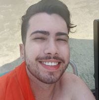 Kevin Moura – Medium