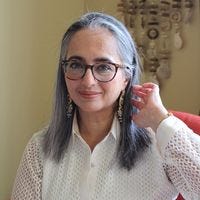 Muneeba Kamran – Medium