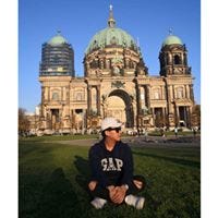 Leon Ang – Medium