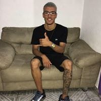 Jonathan Santos – Medium