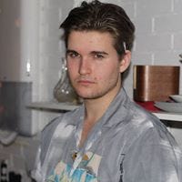 Oliver Perry – Medium