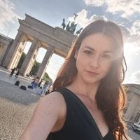 Daniela Manrique – Medium