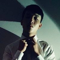 Pham Duc Anh – Medium