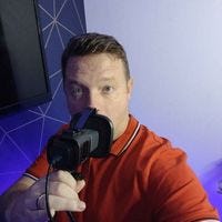 Bryan Mills – Medium