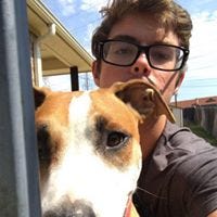 Michael Michel – Medium