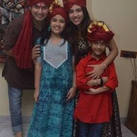 Navin Shringi – Medium