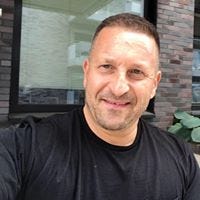 Deni Ruggeri – Medium