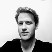 Sean Knowles – Medium