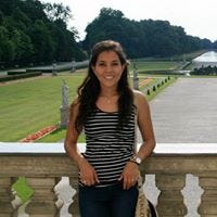 Claudia Ivette – Medium