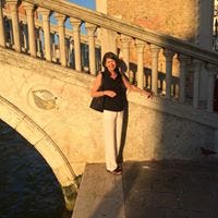 Linda Carswell – Medium
