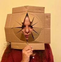 Helena Bastos – Medium