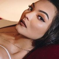 Jamila Costa – Medium