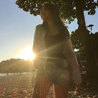 Isis Lorena – Medium